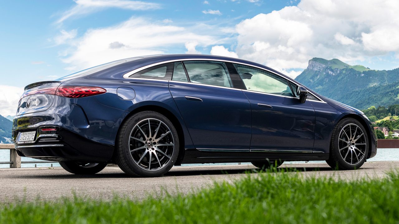 Mercedes EQS – Test Drive the electric S-Class | quickcareview.com ...